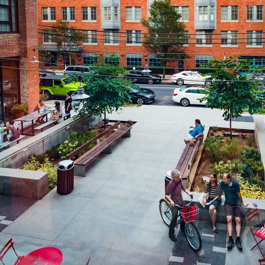 Public Plazas: 8 Key Considerations When Planning a Public Plaza